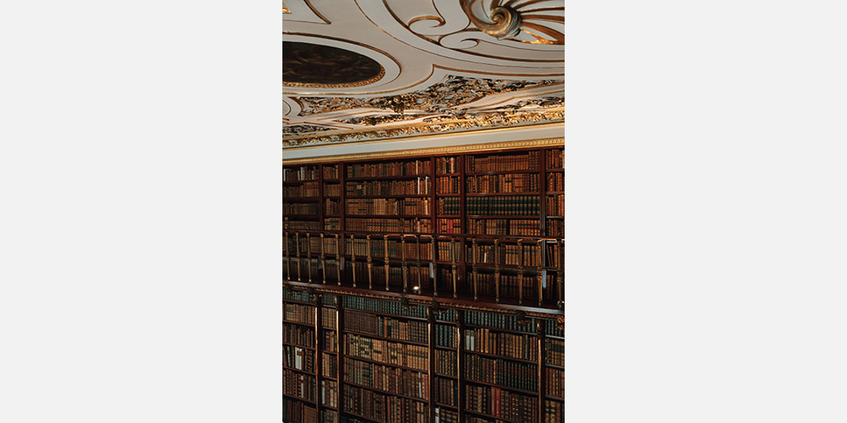 The ’Invisible Library’